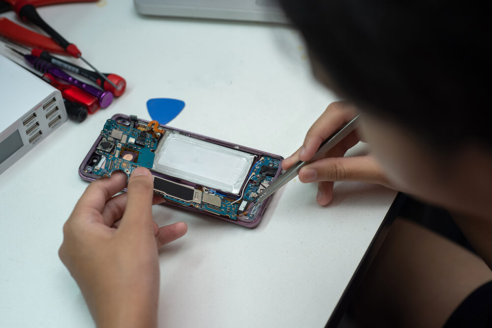 Samsung Repairs Hobart - Essentially Mobile