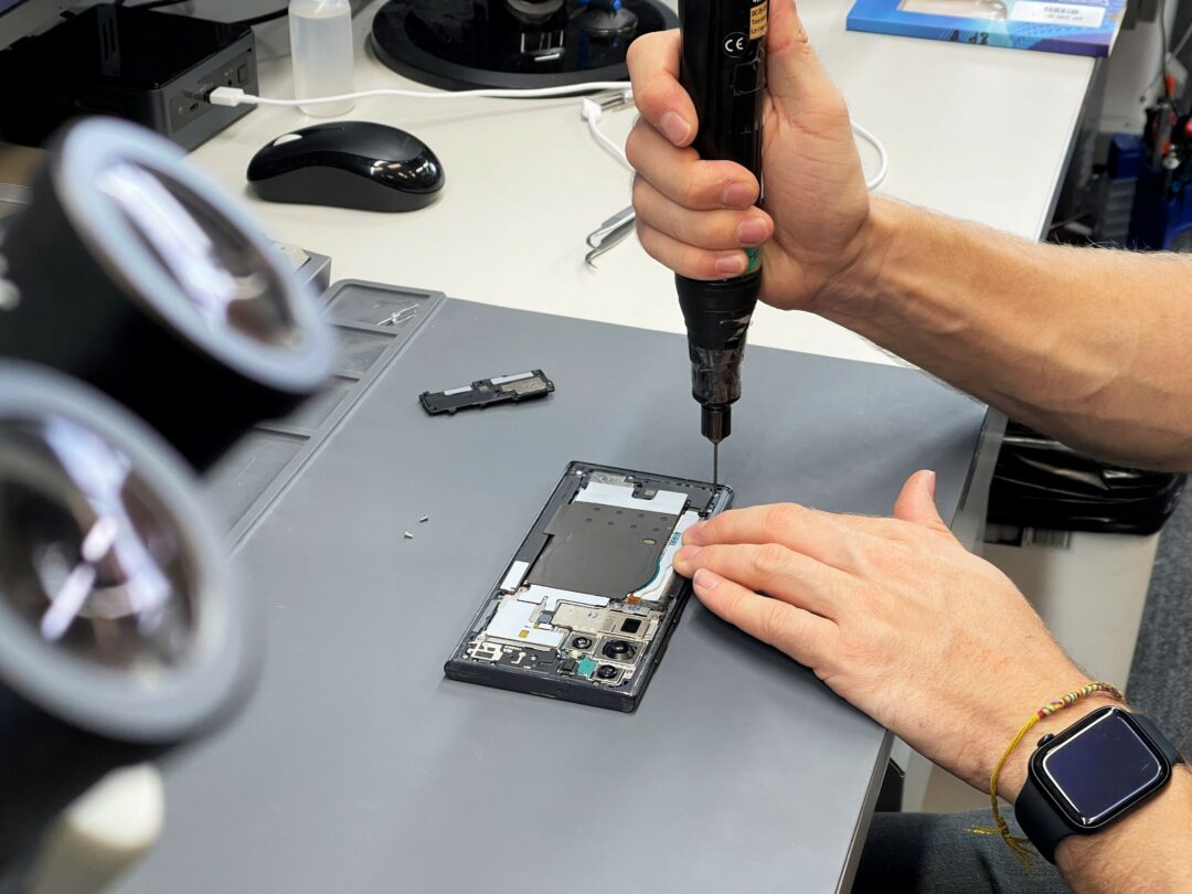 Samsung Service Centre - Essentially Mobile